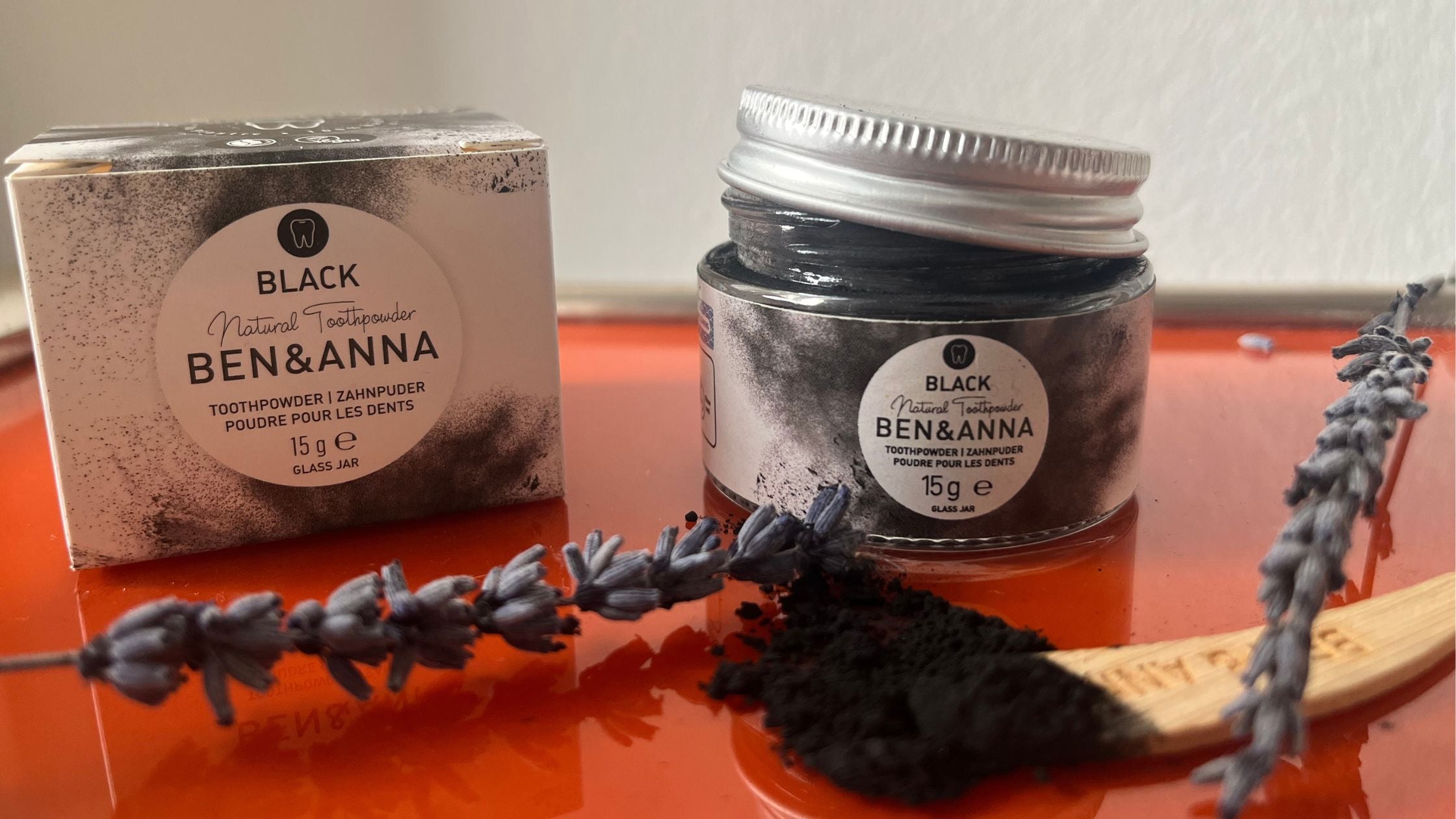 Titanium oxide in toothpaste